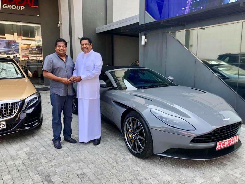 ලංකාවේ ප්‍රථම Aston martin DB 11 convertible රථයෙහි හිමිකරු කවුද?