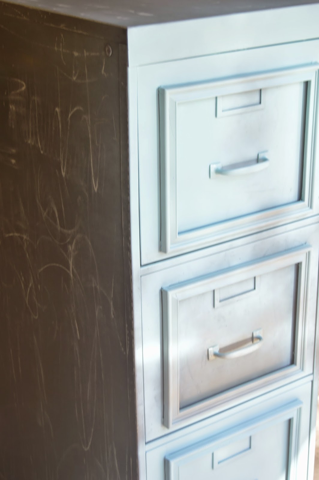 Life, Love, and the Pursuit of Everything!: How to Paint a File Cabinet