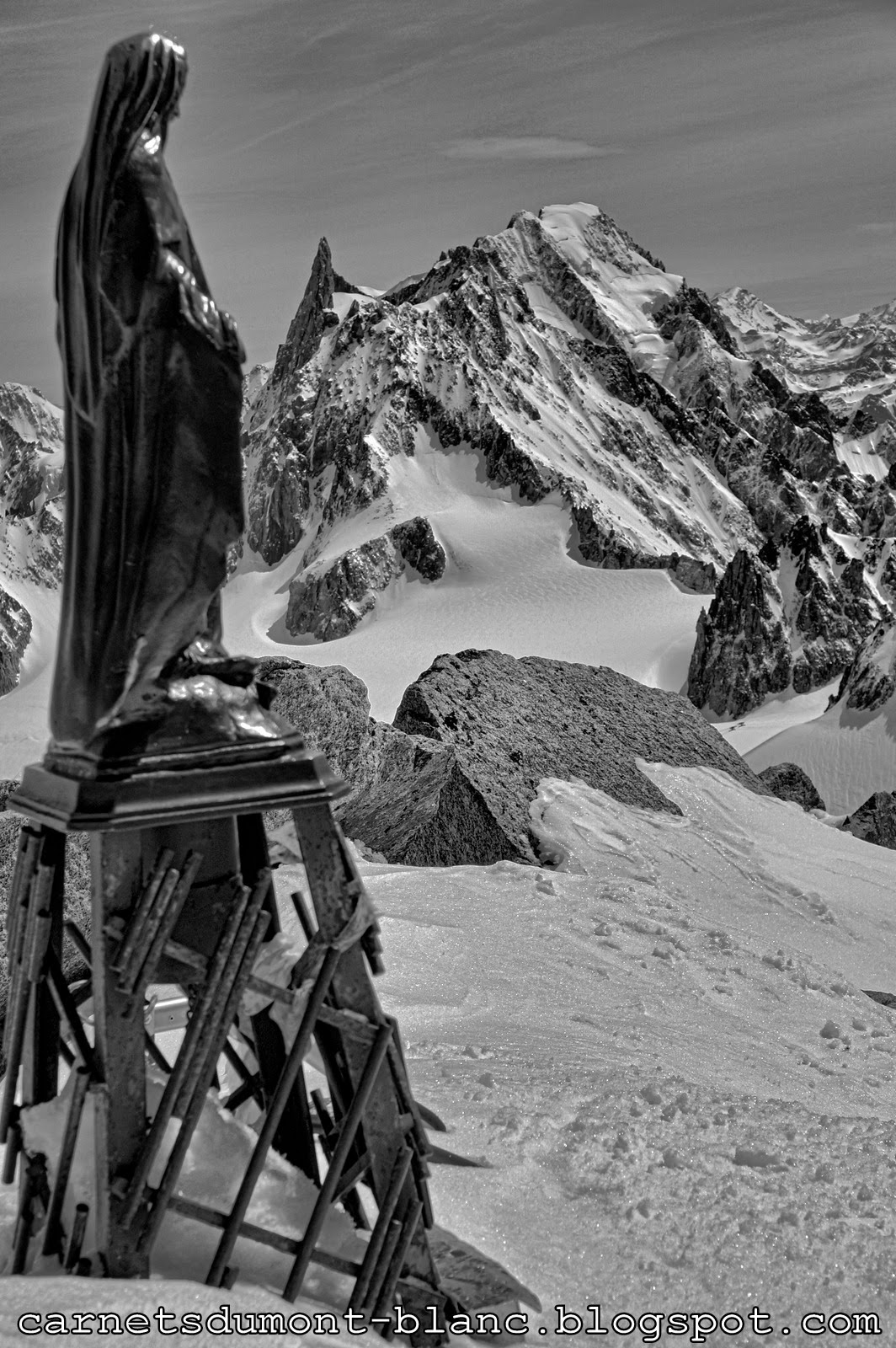 Carnets du Mont-Blanc: Au sommet de la Tour Ronde