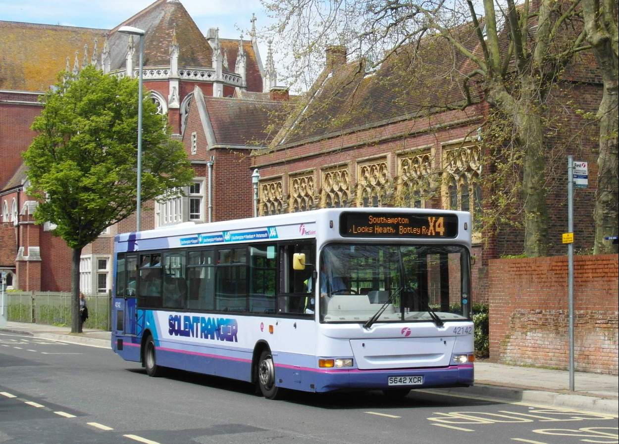 Southern England Bus Scene: Portsmouth Update - Mon to Sat