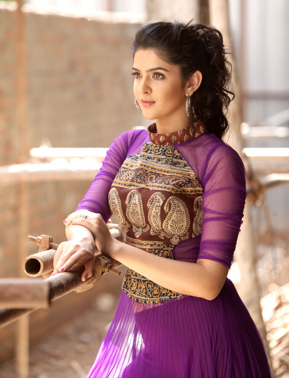 Deeksha seth Looks Gorgeous In Her Latest Photoshoot | Celebrities ...