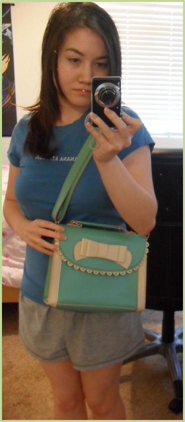 Artsy Apparel: Dolly Dynamite Review: Kawaii Hime Bag (Green)