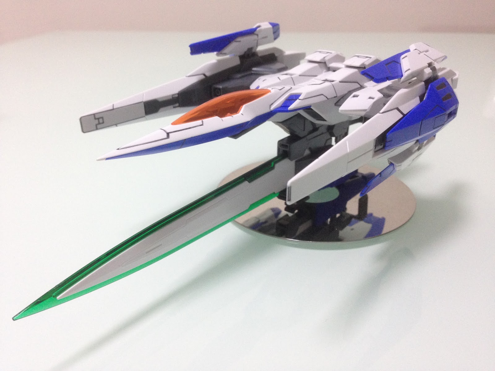 Zer0's Back: Hobby Talk: Model Kit Review, MG GN-0000-GNR-010 OO Raiser