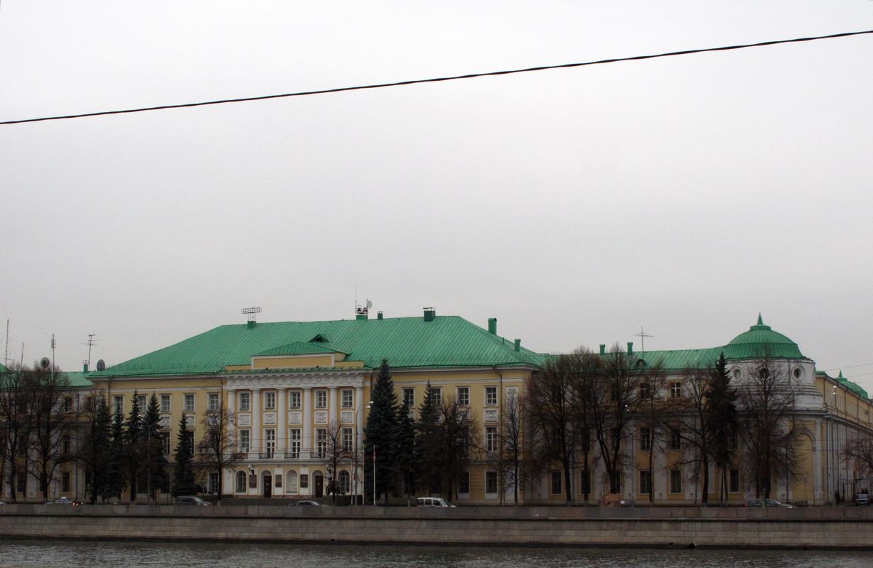 Moscow Daily Photo: Headquaters of Moscow Military District