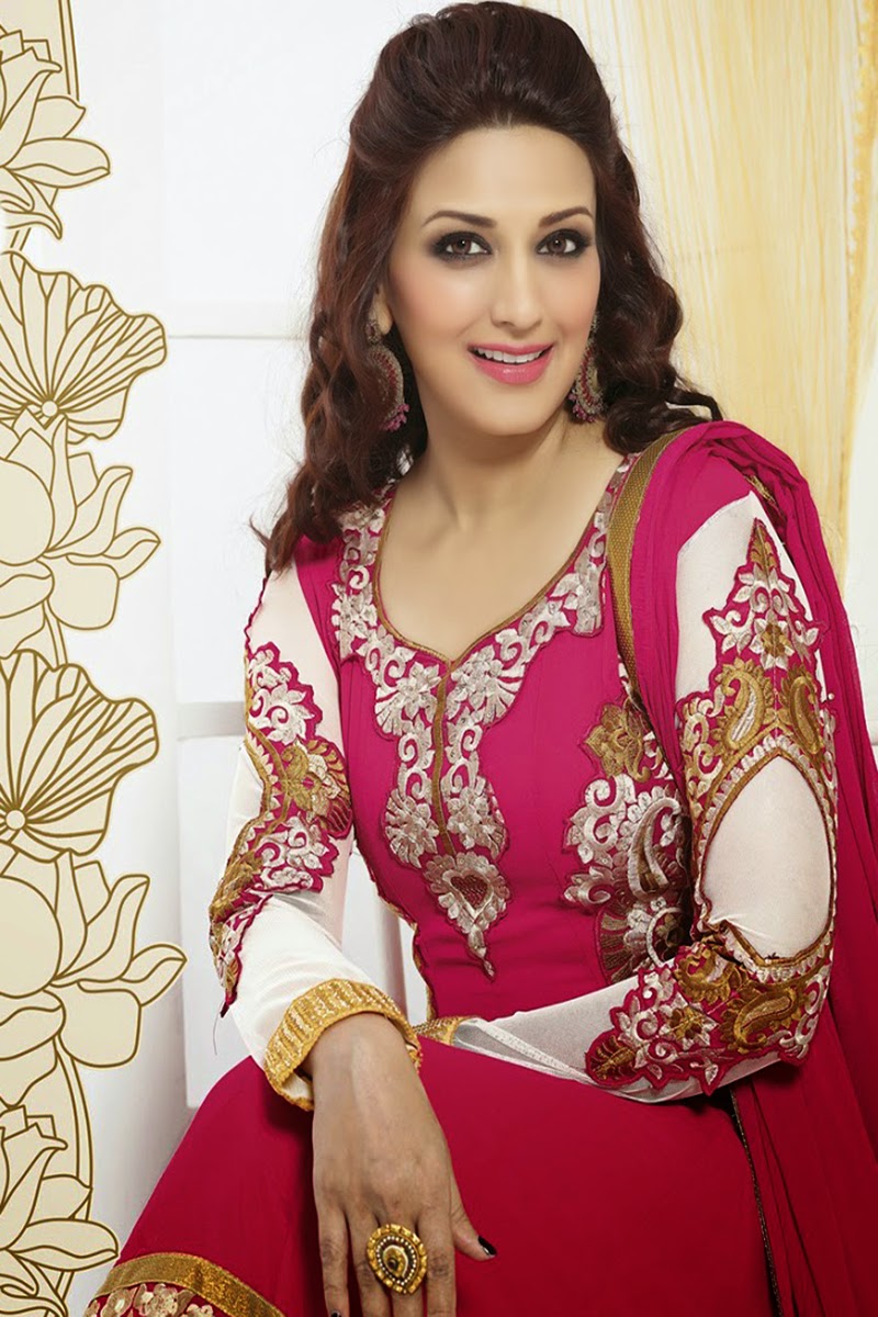 Actress HD Gallery: Sonali Bendre latest hd photo stills