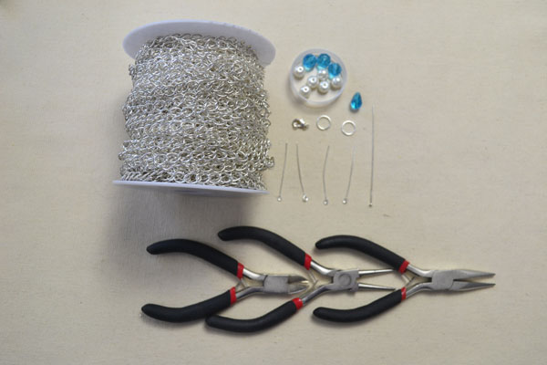 Crafting Wire: Making an Easy Handmade Beaded Chain Necklace