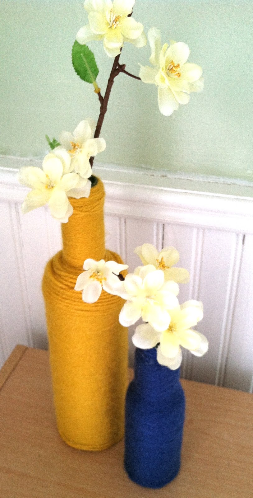 A Simple Touch: Yarn Wrapped Vases
