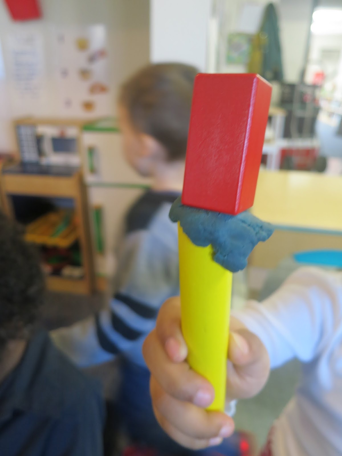 WonderWorks Outreach: playdough + blocks : library makers