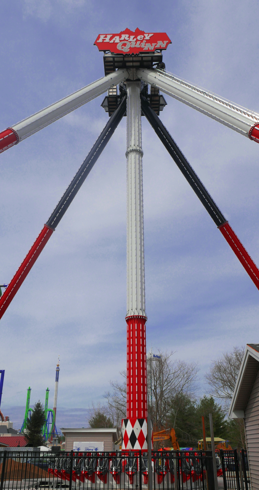 NewsPlusNotes: Harley Quinn Spinsanity Starts Ride Previews This Weekend