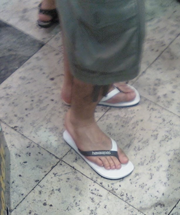 Pés Masculinos - Male Feet: Machos com pés deliciosos