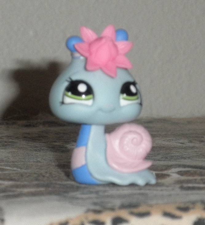 Collectomania: LPS Snails
