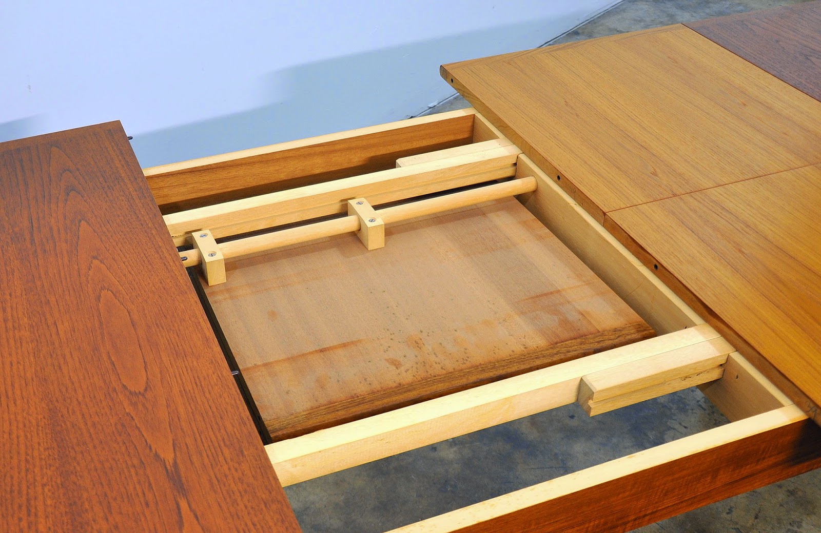 SELECT MODERN: Falster Teak Expandable Dining Table