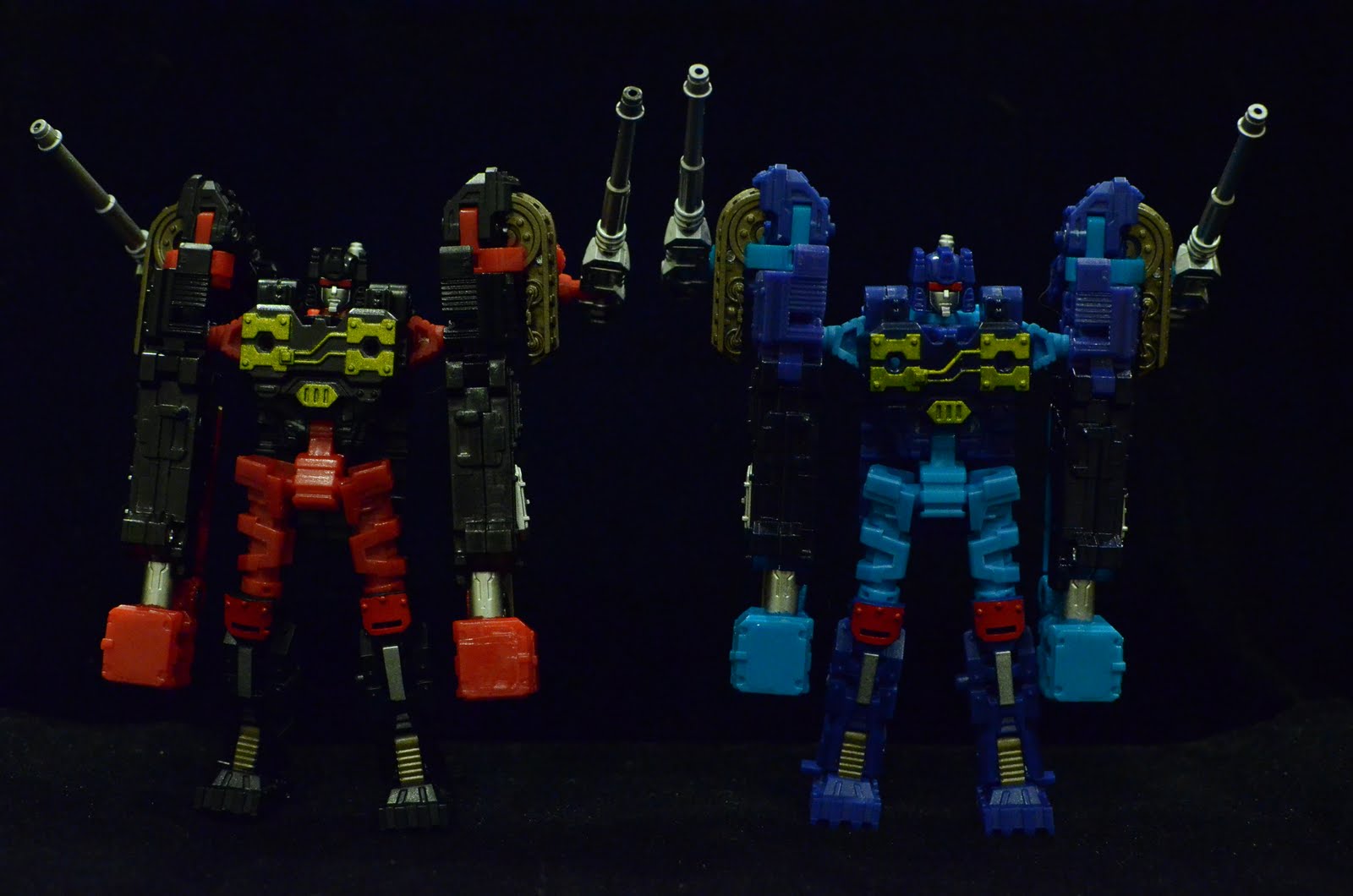 The Cave Collection: Transformers United Frenzy & Rumble