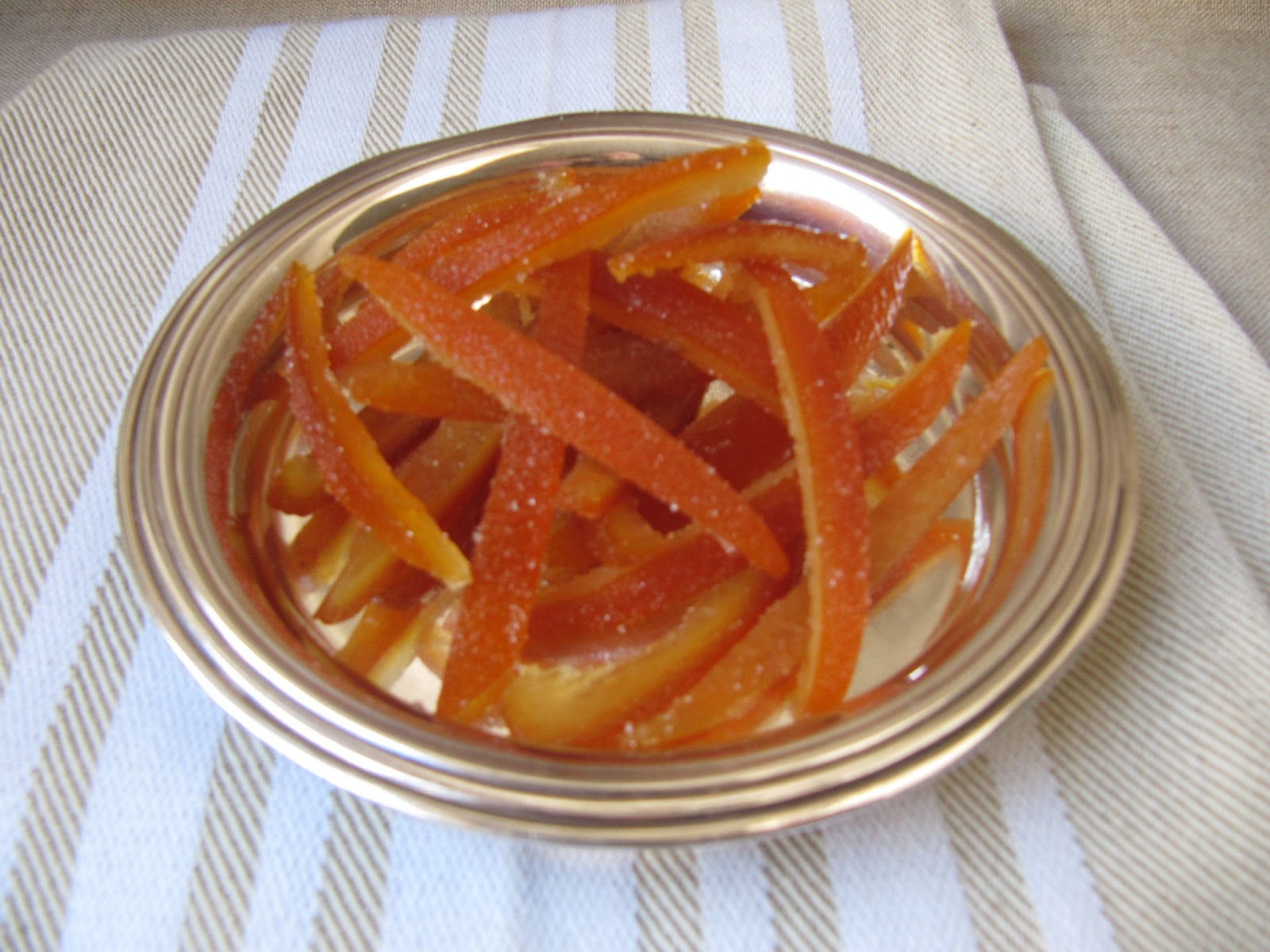 La cuisine d'ici et d'ISCA: Écorces d'orange confites