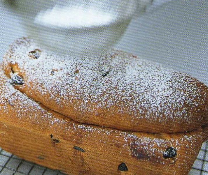 BoDDBo: PAN DE PASAS CON CHOCOLATE