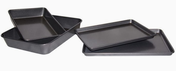 Dalam Ketuhar: Perkakas Wajib Untuk Membuat Kek