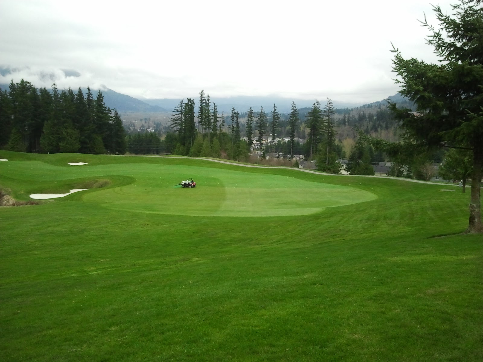 TPC Snoqualmie Ridge Turf Care: Embark