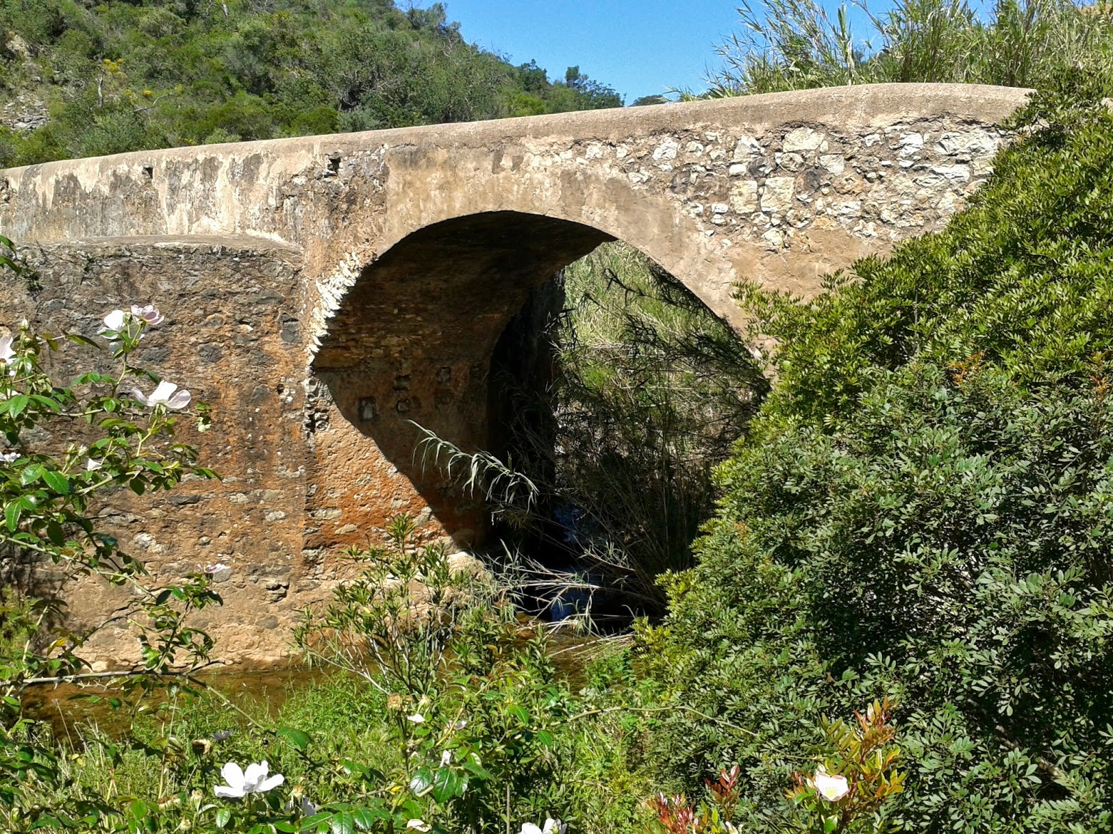 Viajar e descobrir: Portugal - Paderne - Ponte Medieval