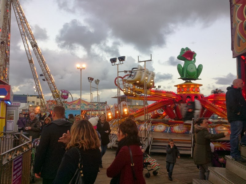 North East and Yorkshire Fun Fair Pics: Blackpool - Central Pier, 3rd ...