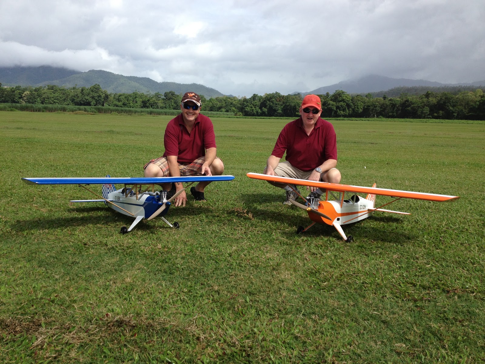 Great Planes Pete 'n Poke Build: The Pete 'n Pokes take to the air!