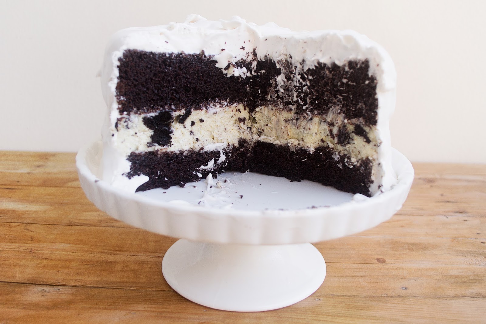 Frost & Serve: Devil's Oreo Cheesecake Cake Recipe