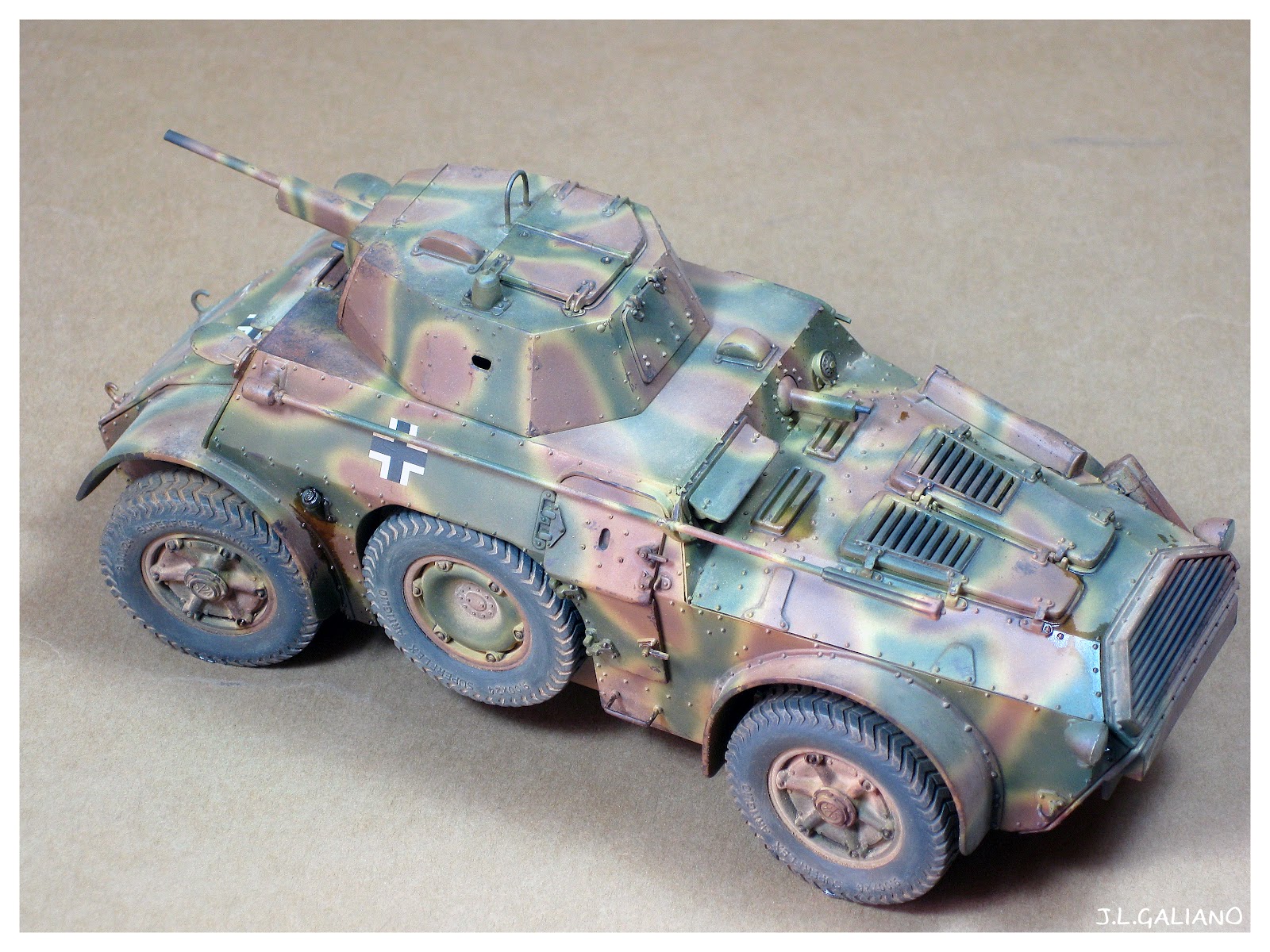 ModelMilitaria: AUTOBLINDA AB 43