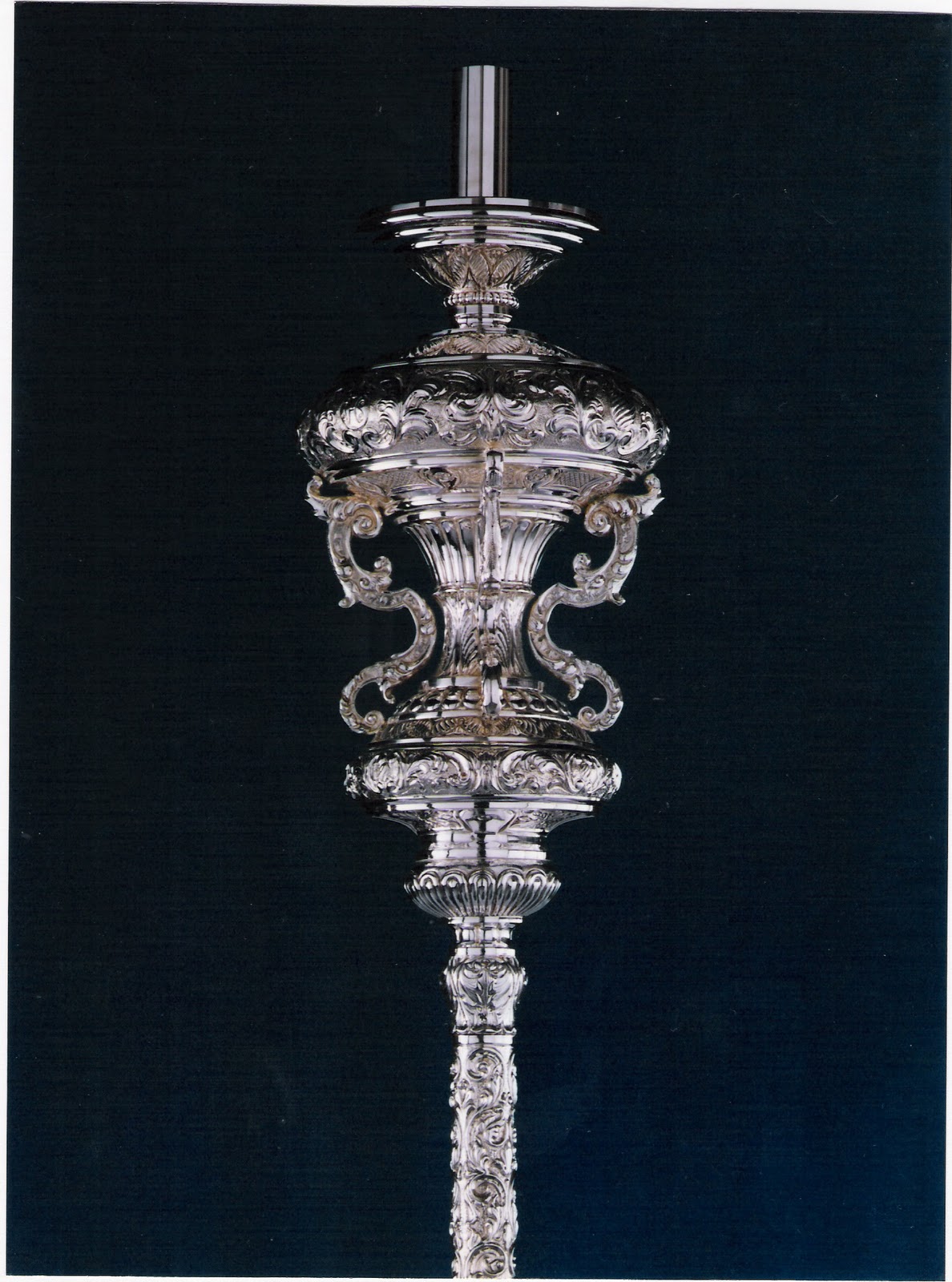 Orfebreria Santos: CIRIALES