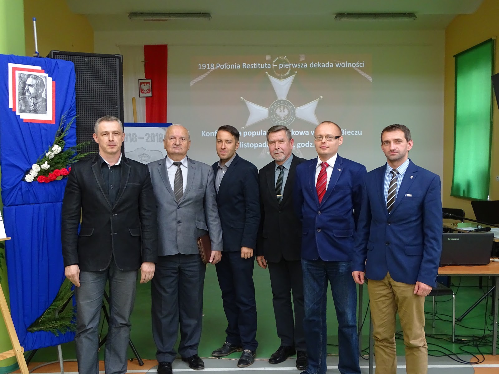 Z pogranicza: Dr Sławomir Mrozek, „1918 Polonia restituta – pierwsza ...