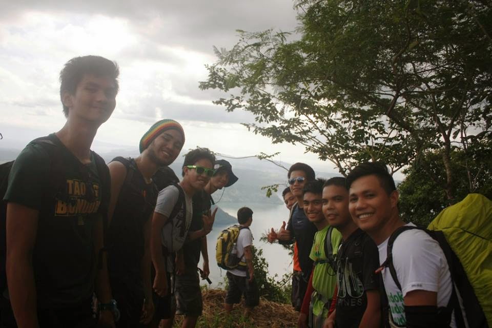 Sulat Mula sa Magulong Isipan: Pagpapakulot sa Mt. Maculot(Day 1)