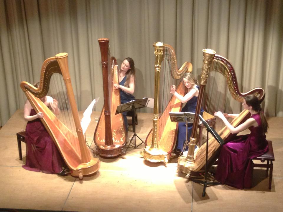 Angélica Italia: 4 Girls 4 Harps