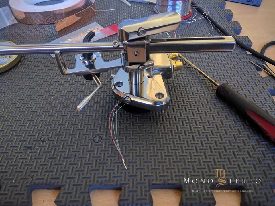 Metaxas Combobulator no.1 titanium tonearm – M & S | Ultimate High-Fidelity