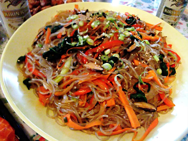 Susan's Savour-It!: Korean Sweet Potato Noodles with Vegetables...Chap Chae
