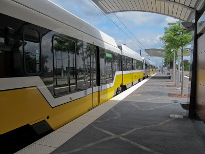 Buck Tracks: DART Dallas - Green Line - Deep Ellum Station - Set 1