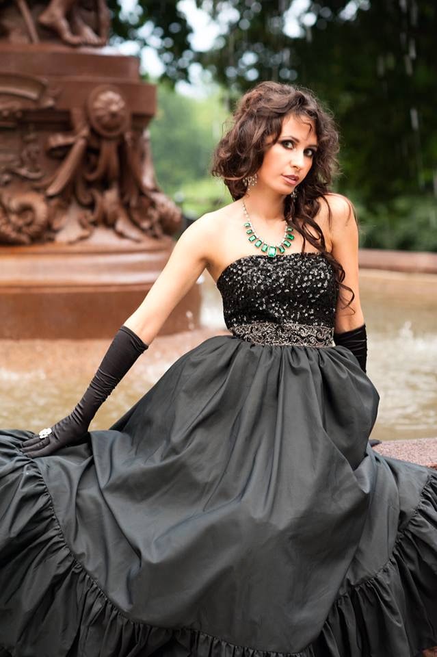 Ardiso - Brand Yourself with Art and Style: Maria Al-Masani Modeling ...