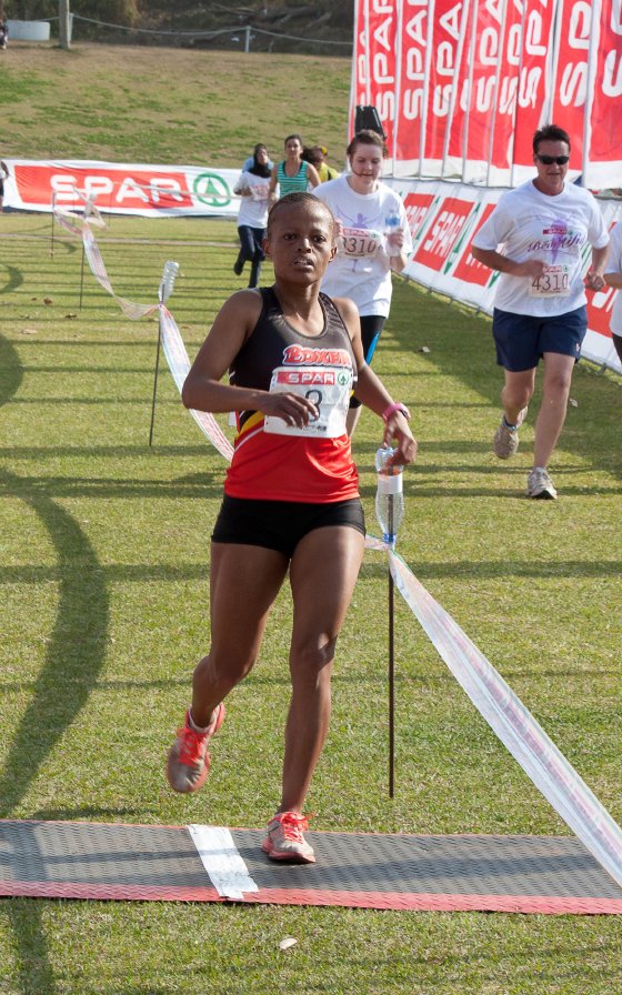 Elf's Adventures: Challenor takes the SPAR Women's 10km Run in ...