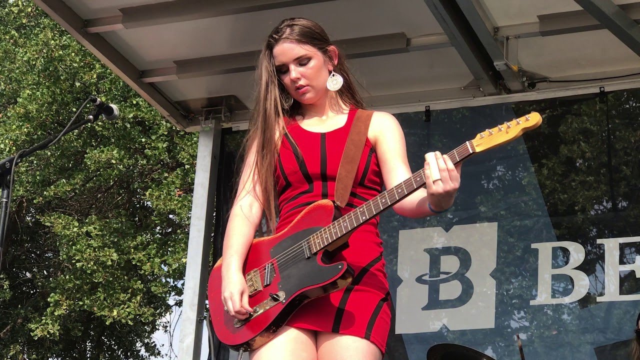 2018 Puppet Show - Ally Venable Band - Rockronología