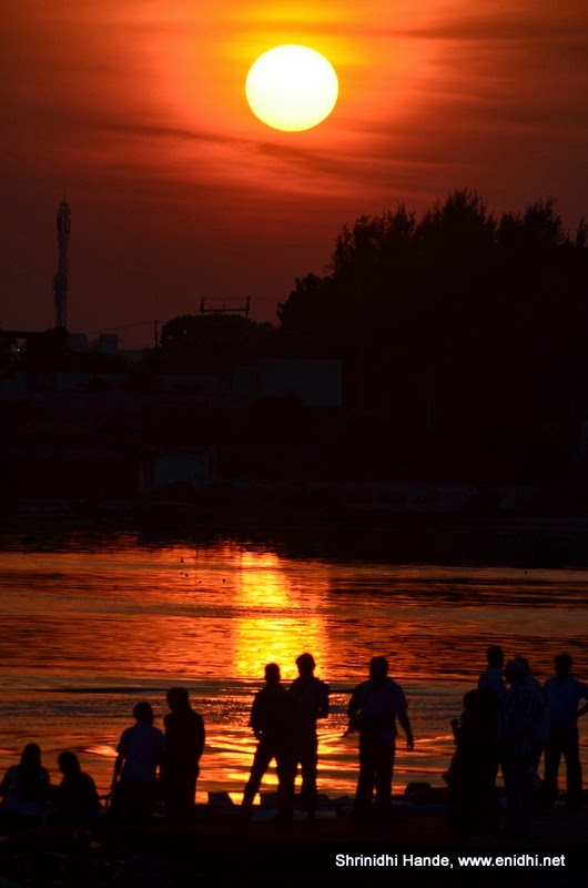Skywatch-Sunset at Muttukadu, ECR, Chennai - eNidhi India Travel Blog