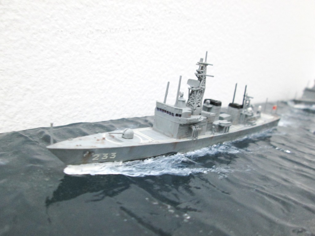 Ships and Models by Erick Navas: JMSDF Chikuma DE-233 - 筑摩