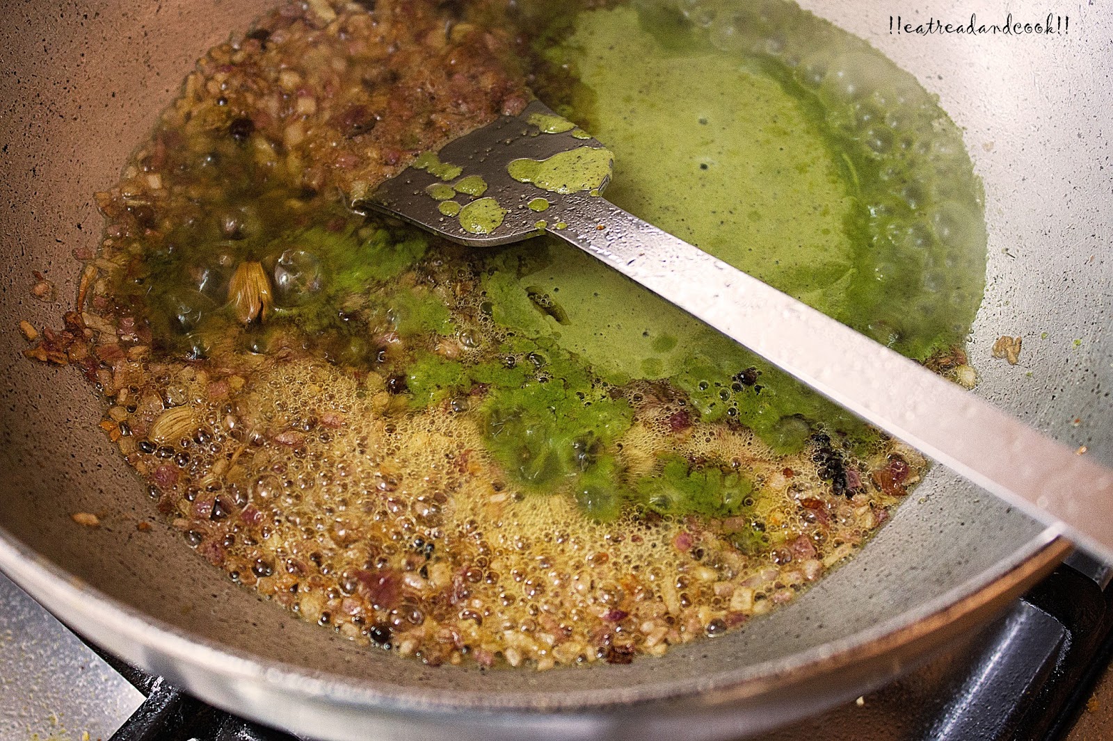 Dhone Pata Maach / Fish in a Green Paste Curry