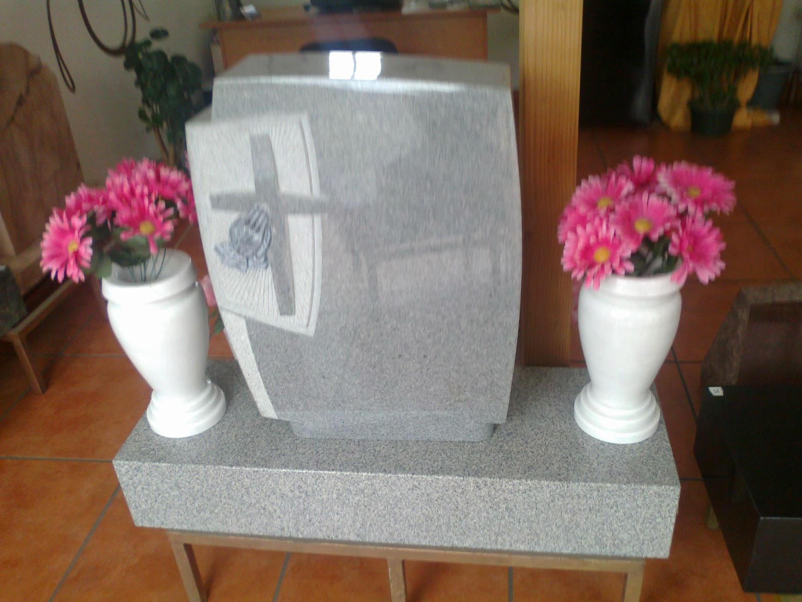 Lapidas y Monumentos Velasco Arte Memorial: Galeria de Lapidas y ...