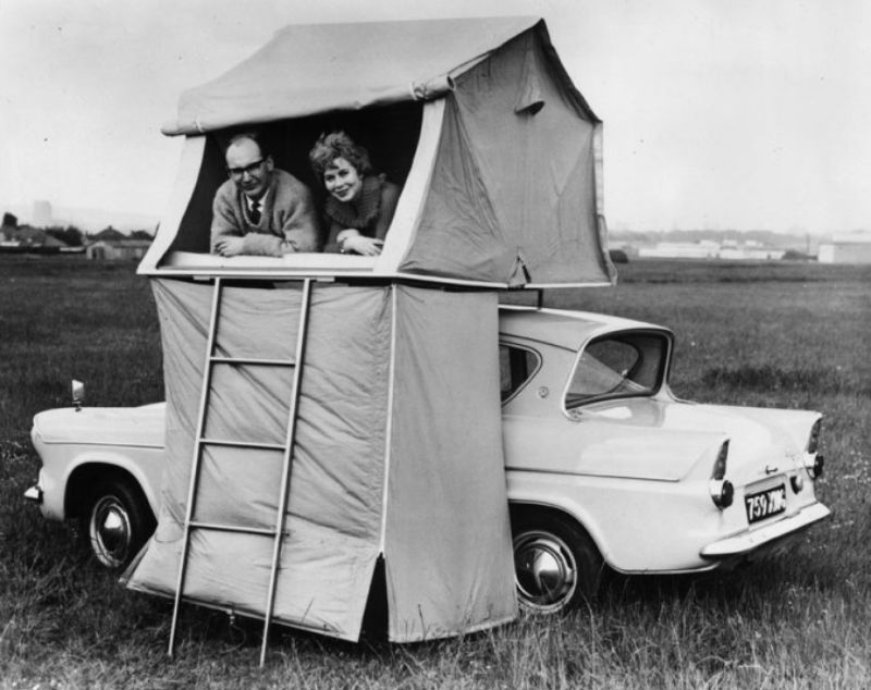 Caravanning and Camping in the Past: 20 Vintage Photos of Holidaymakers ...