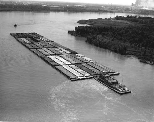 Industrial History: Z-drives on Towboats and Flanking a River Bend