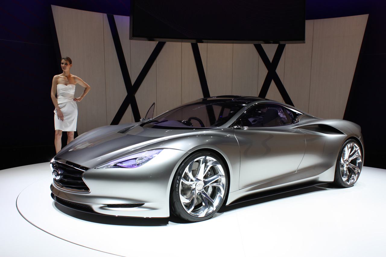 Infiniti EMERG-E: An Electrifying New Take On The Sports Car [VIDEO ...