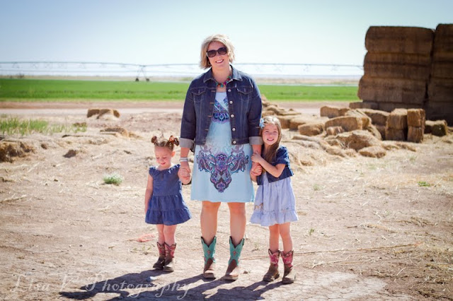 Lisa V. Photography: Cowboy boots, dresses, horses & little girls ...