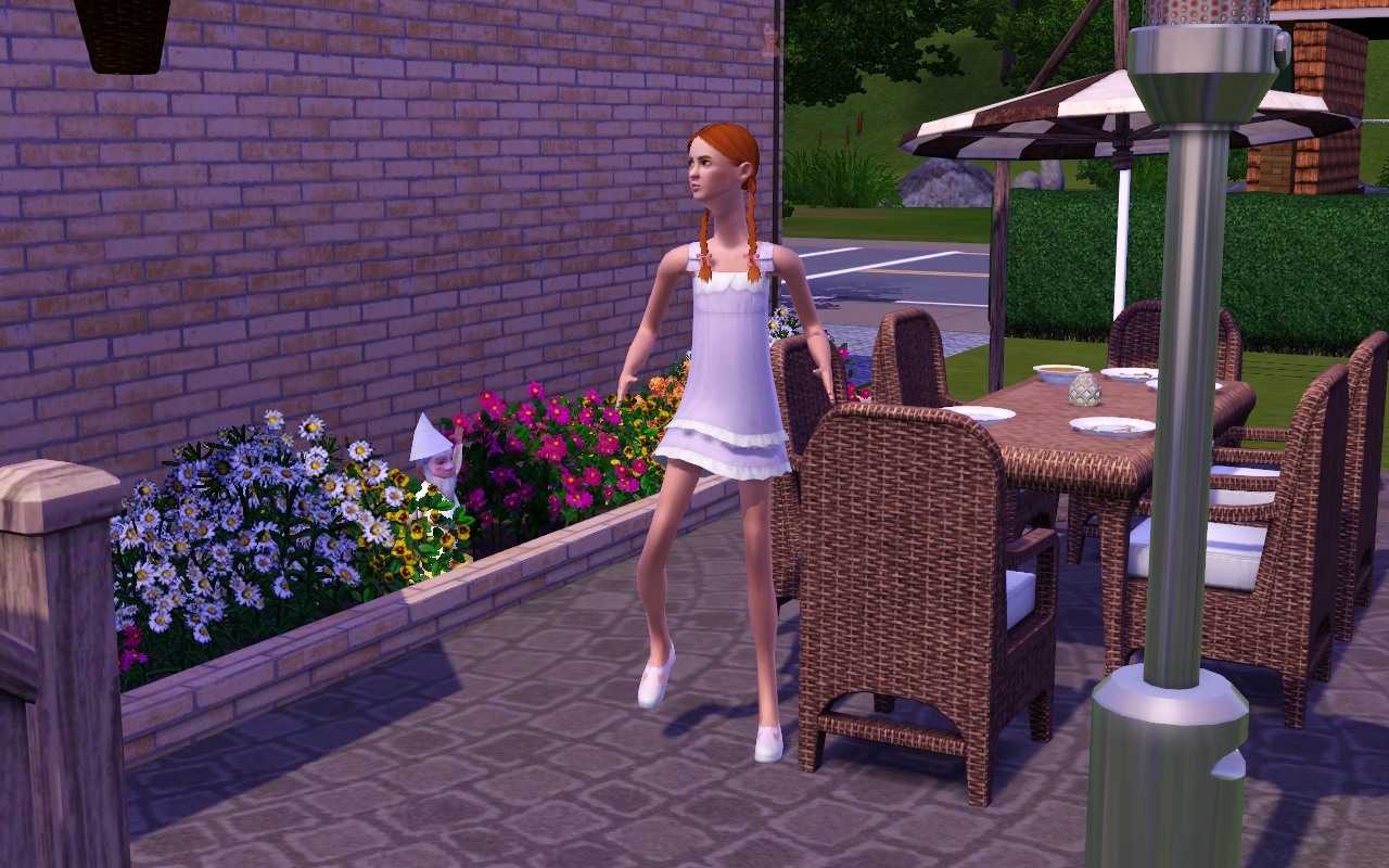 Tallie: The Sims and its Silly Glitches
