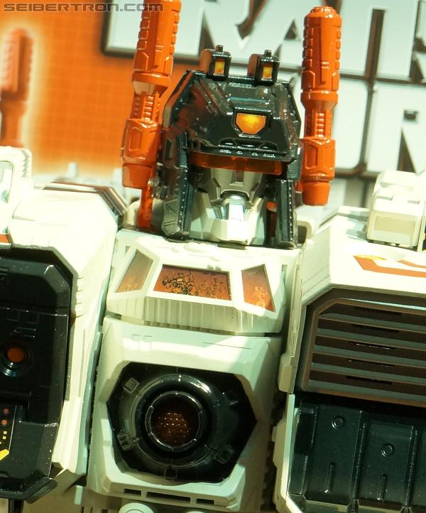 Blog de Transformers de mdverde: [ToyFair 2013] Metroplex Generations ...