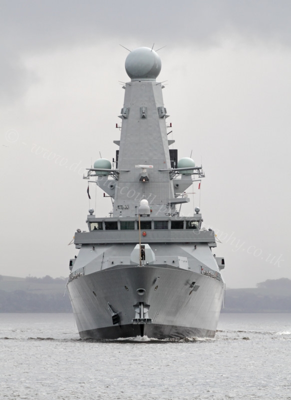 Dougie Coull Photography: (HMS) Defender - Heading to Sea