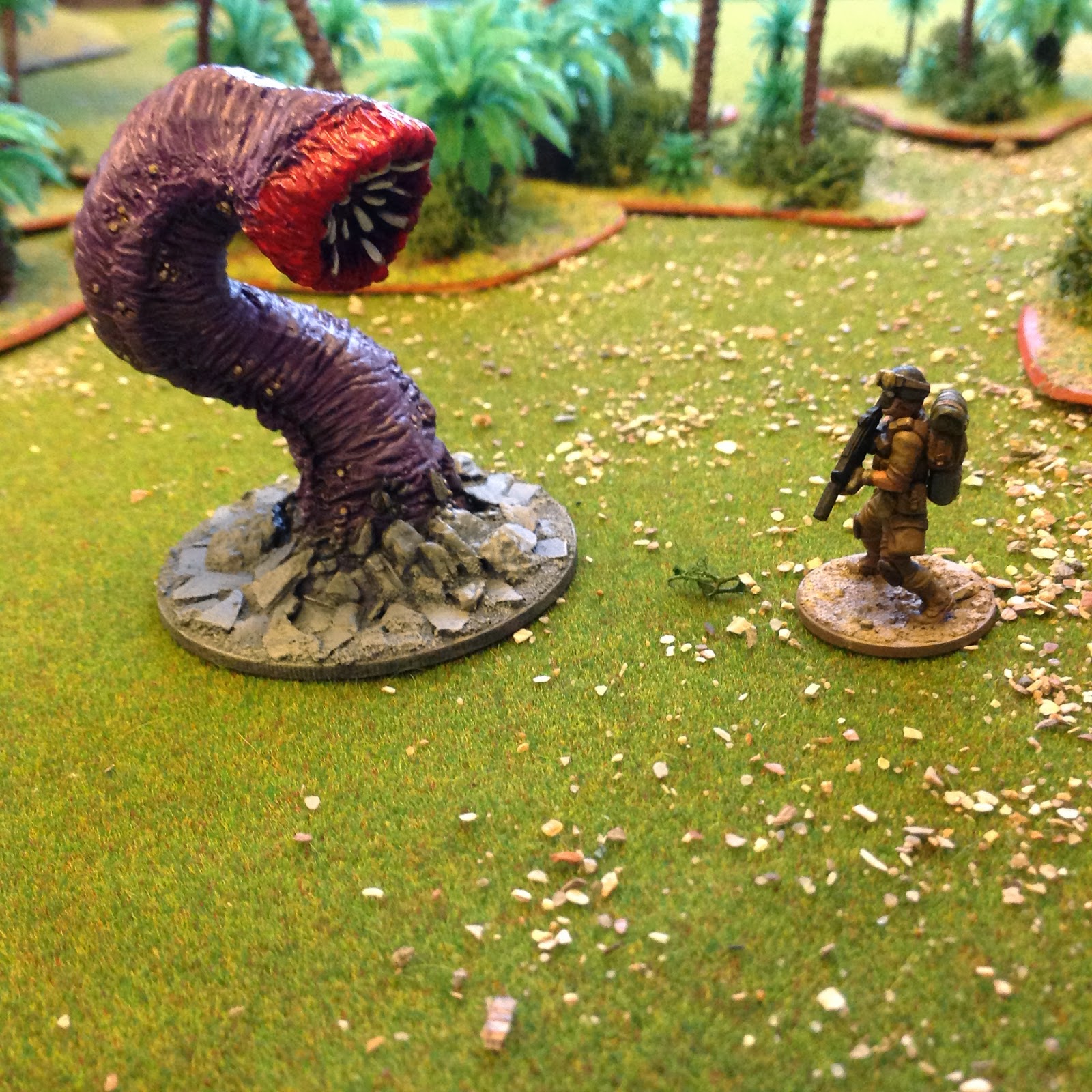 Four Colour Super Minis: Subterranean Worm Monster Attacks New York!