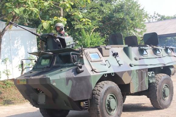 Mengenal Panser VAB TNI AD,, inilah Cikal Bakal APC Anoa PT Pindad ...