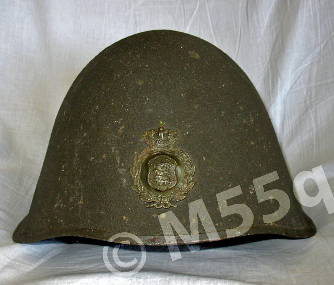 Military equipment of the 20th century: Danish M23 helmet (Army version)